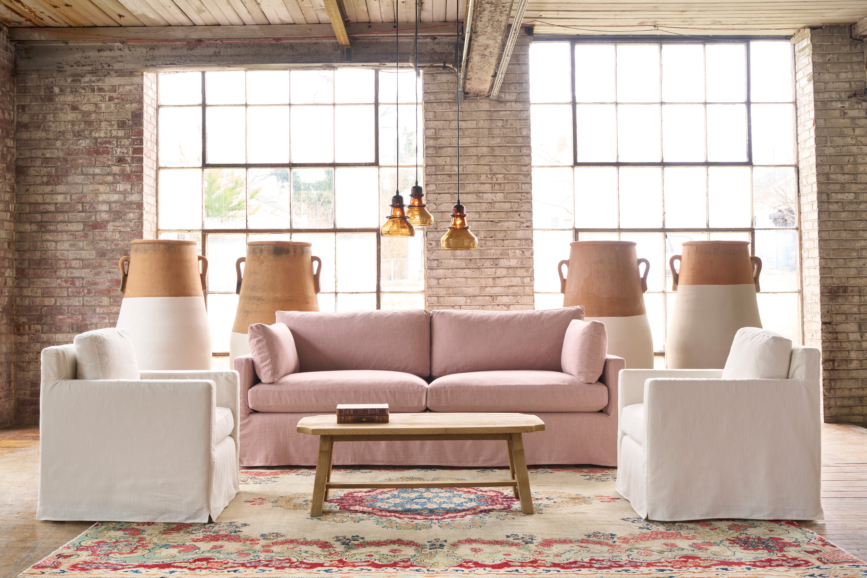 Louis Sofa – Cisco Home