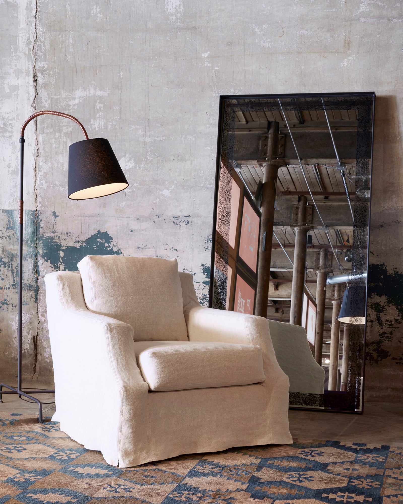 Hayden Deluxe Chair – Cisco Home